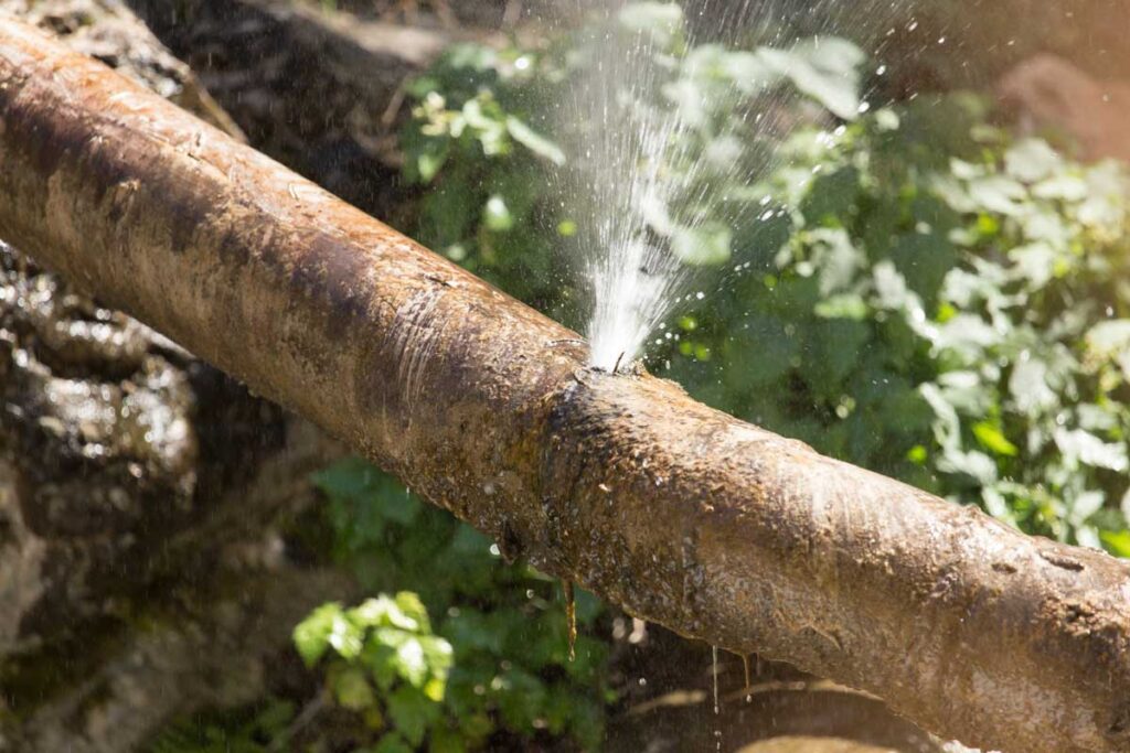 The Hidden Link: Water Leakage, Carbon Emissions & Climate Change ...